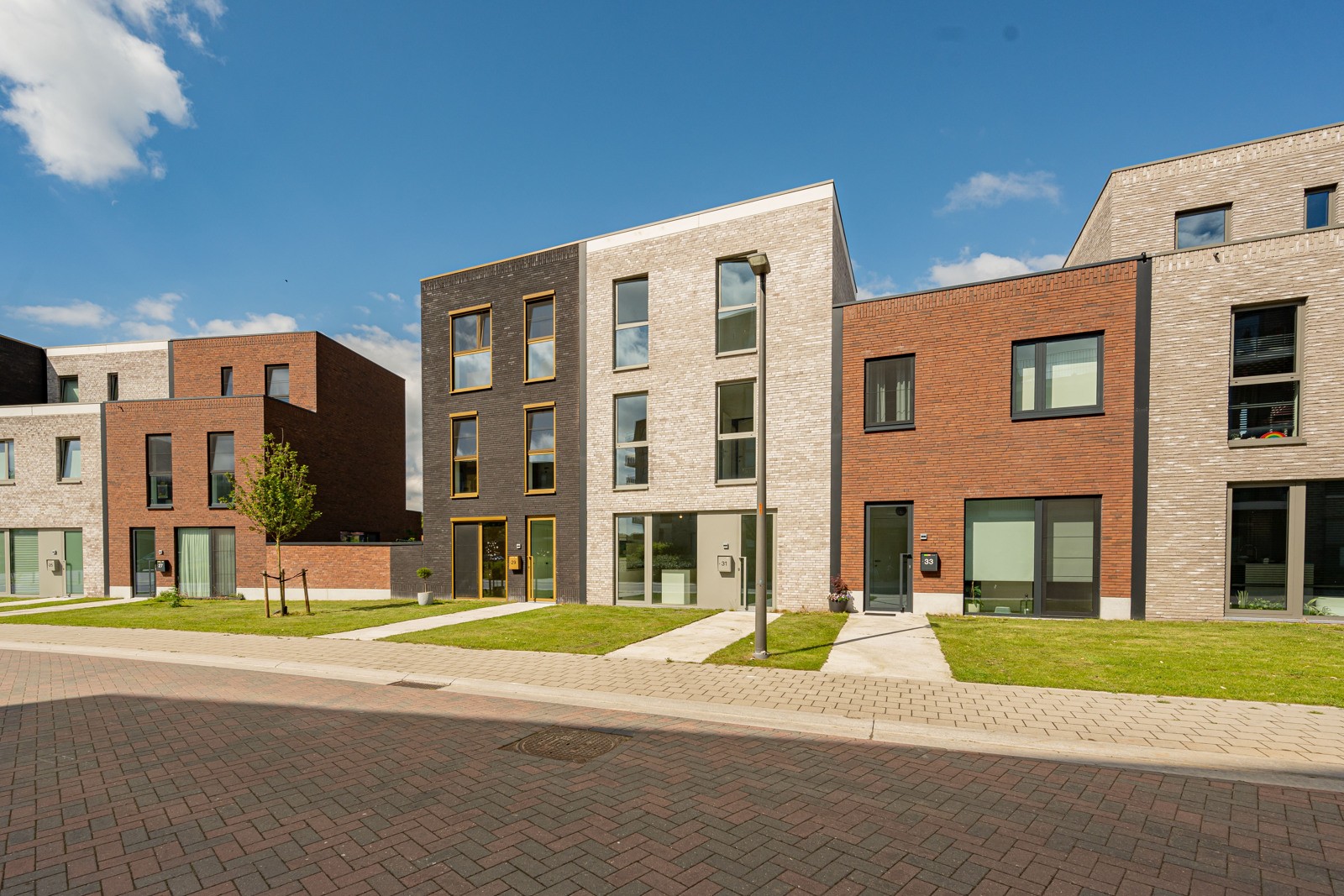 Malines Group | Moderne gezinswoning met tuin i... | 60010